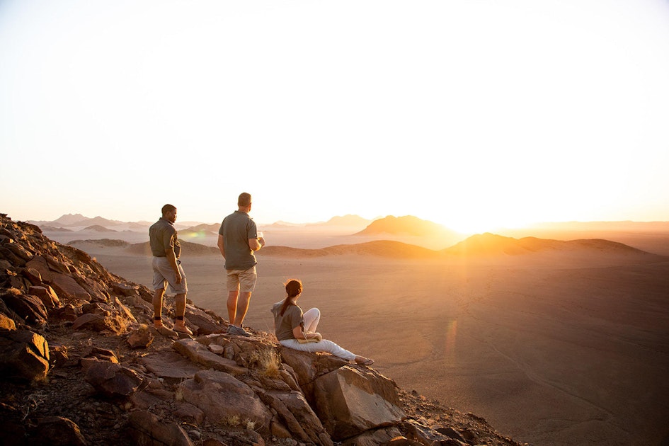 Head out in search of the perfect sundowner spot | Timbuktu Travel