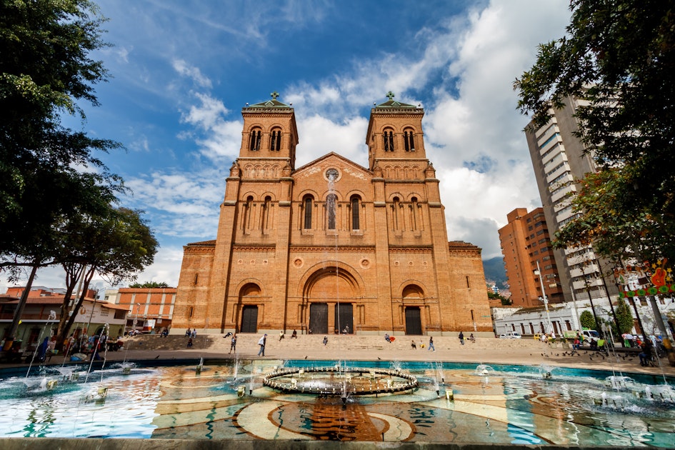 Explore the city of eternal spring, Medellin | Timbuktu Travel