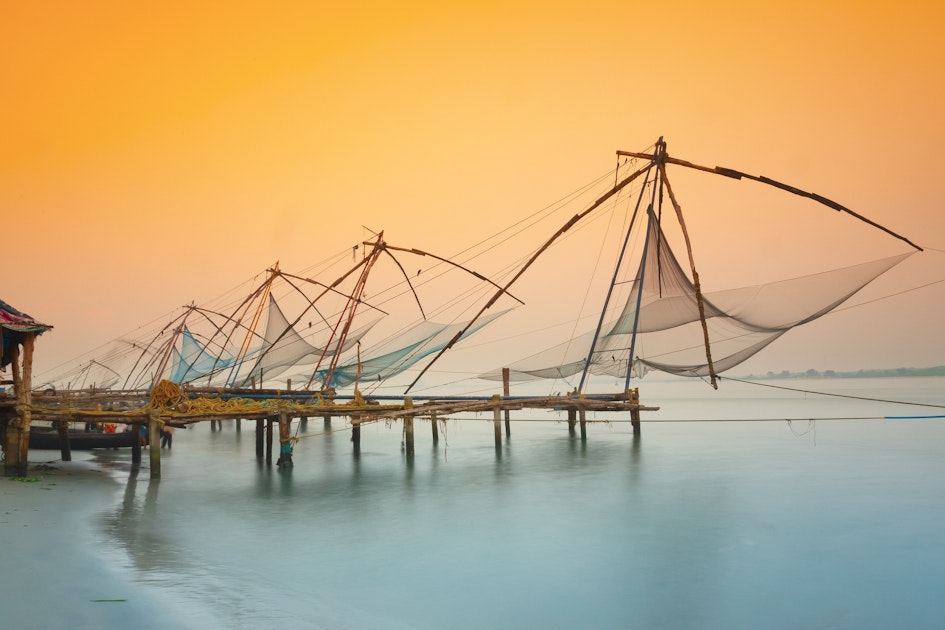 See the iconic Chinese fishing nets in Cochin | Timbuktu Travel